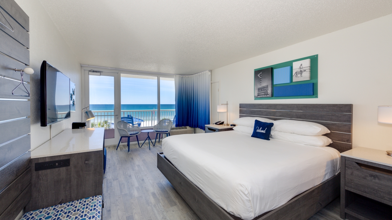 Gulf View Room - The Island Resort